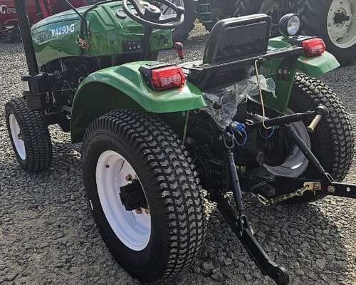 Tractor Chery 25 HP - Traccion 4X2 - Tres Puntos - Agroads