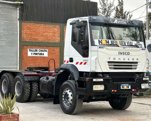 Iveco Trakker 380 6X4 año 2011 - Año: 2011 - u$s 75.000 - Agroads