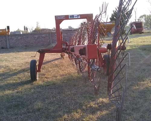 Rastrillo Yomel Hilcor HR7 de 7 Estrellas - Año: 2010 - Agroads