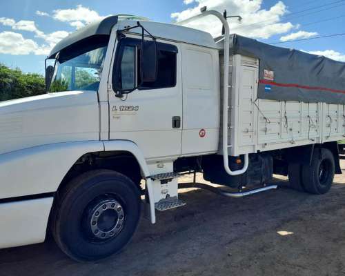 Mb 1624 año 2009 Carroceria B/V C/cuchetin Gomas Nuevas. - Agroads