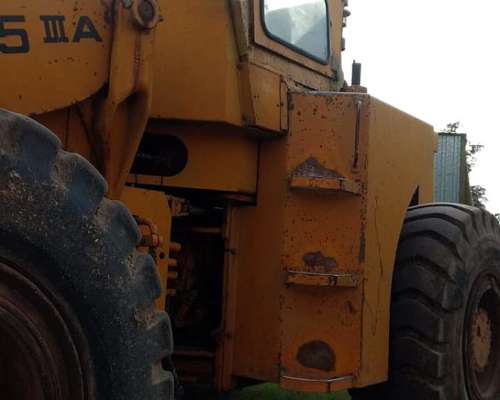 Michigan 75 III a Clark año 1982 - Año: 1982 - Agroads